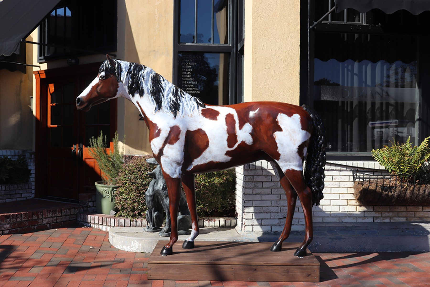 A Couch Tour of This Year's Painted Ponies : The Sway