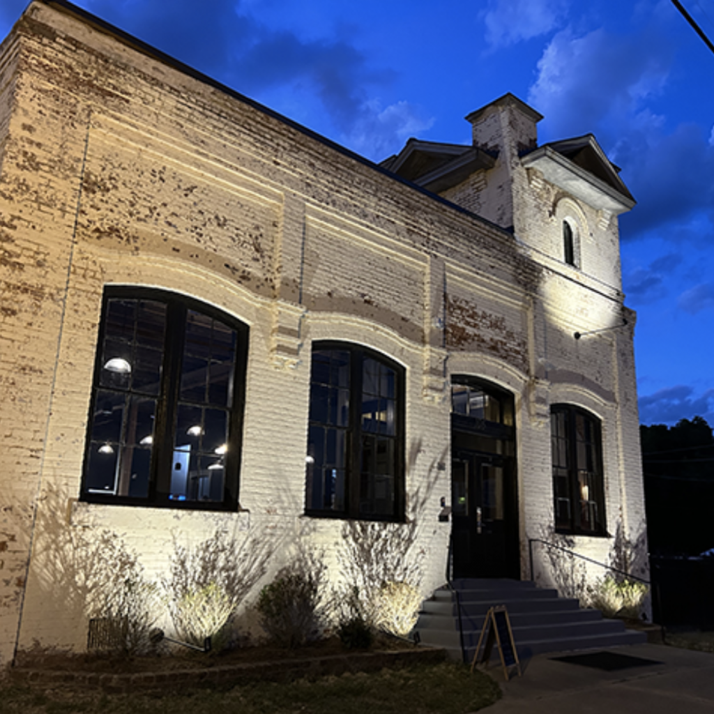 Buggy Factory Abruptly Closes : The Sway